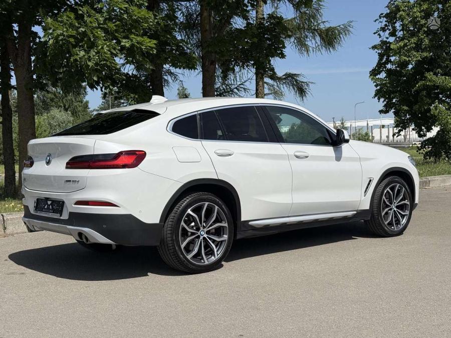 Balts BMW X4 2019 Panevēža, ar dzinēja tilpumu 2.00 L un nobraukumu 227 tūkst. km par 23990 €, foto 23 vietnē AUTOMOTO.COM.LV