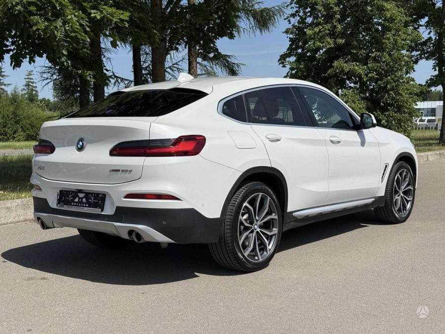 Balts BMW X4 2019 Panevēža, ar dzinēja tilpumu 2.00 L un nobraukumu 227 tūkst. km par 23990 €, foto 24 vietnē AUTOMOTO.COM.LV