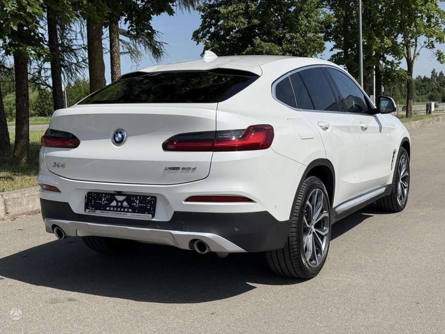 Balts BMW X4 2019 Panevēža, ar dzinēja tilpumu 2.00 L un nobraukumu 227 tūkst. km par 23990 €, foto 25 vietnē AUTOMOTO.COM.LV