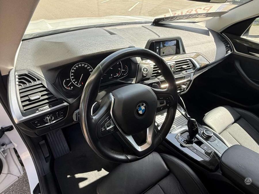 Balts BMW X4 2019 Panevēža, ar dzinēja tilpumu 2.00 L un nobraukumu 227 tūkst. km par 23990 €, foto 27 vietnē AUTOMOTO.COM.LV