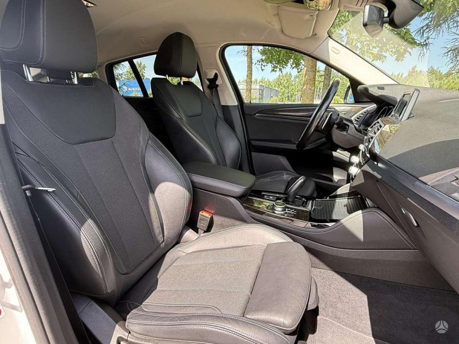 Balts BMW X4 2019 Panevēža, ar dzinēja tilpumu 2.00 L un nobraukumu 227 tūkst. km par 23990 €, foto 30 vietnē AUTOMOTO.COM.LV