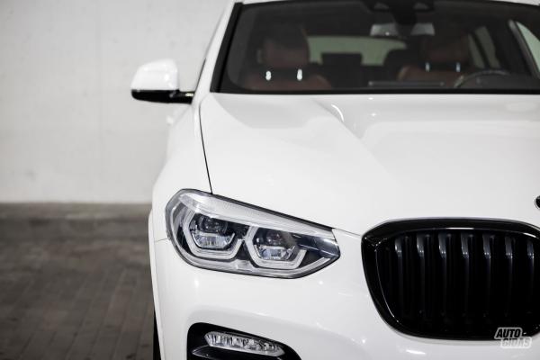 White BMW X4 2019 in Vilnius, with an engine capacity of 2.00 L and mileage of 139 thousand km for 31871 €, photo 4 on AUTOMOTO.COM.LV