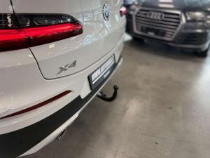 White BMW X4 2019 in Klaipeda, with an engine capacity of 2.00 L and mileage of 262 thousand km for 24950 €, photo 22 on AUTOMOTO.COM.LV