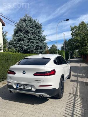Balts BMW X4 2019 Ventspils, ar dzinēja tilpumu 2.00 L un nobraukumu 137 tūkst. km par 24900 €, foto 4 vietnē AUTOMOTO.COM.LV