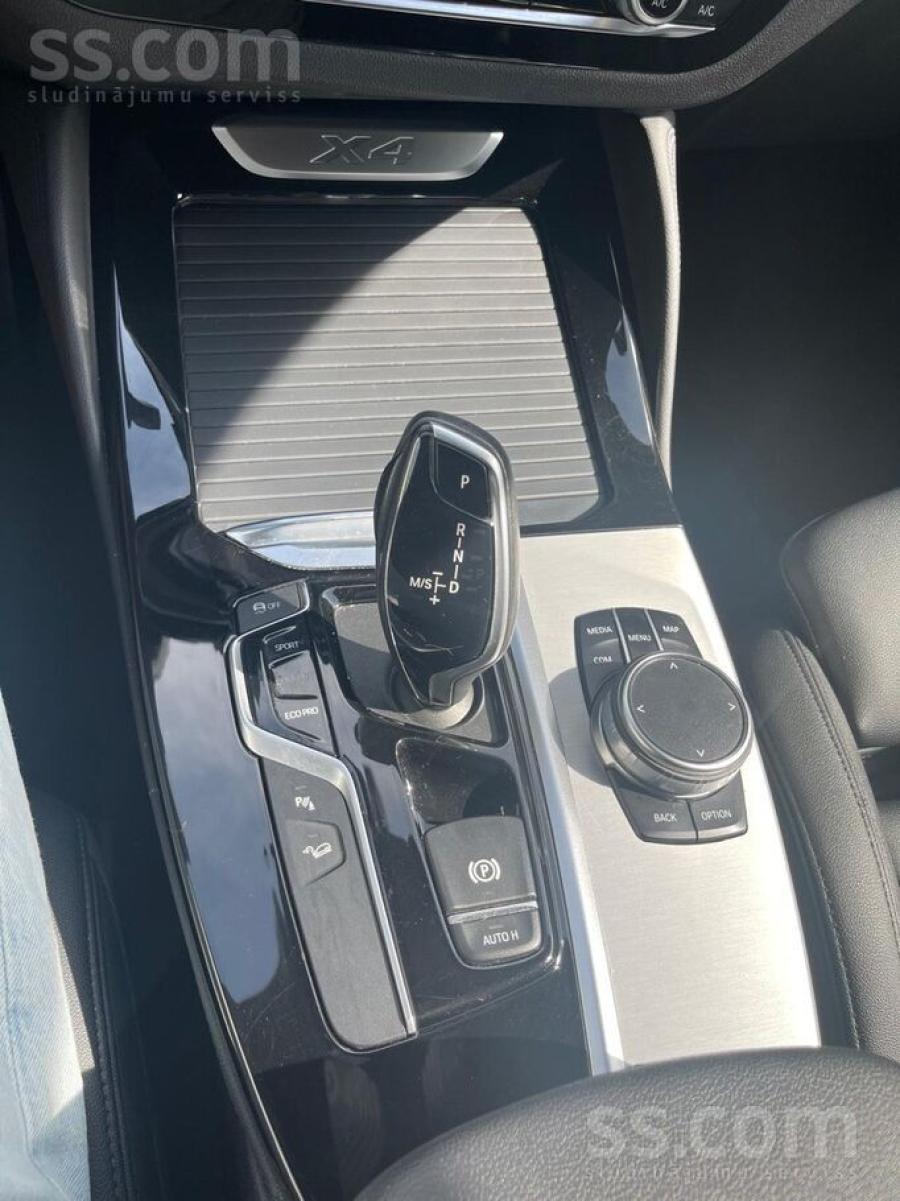 Balts BMW X4 2019 Ventspils, ar dzinēja tilpumu 2.00 L un nobraukumu 137 tūkst. km par 24900 €, foto 11 vietnē AUTOMOTO.COM.LV