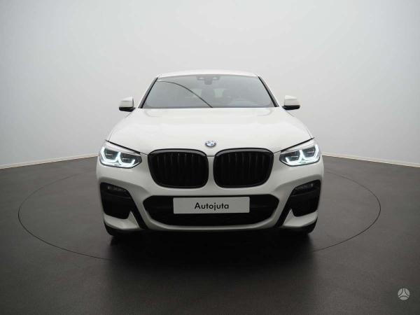White BMW X4 2020 in Vilnius, with an engine capacity of 2.00 L and mileage of 133 thousand km for 33500 €, photo 2 on AUTOMOTO.COM.LV