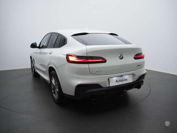 White BMW X4 2020 in Vilnius, with an engine capacity of 2.00 L and mileage of 133 thousand km for 33500 €, photo 6 on AUTOMOTO.COM.LV
