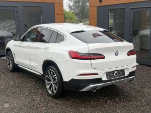 White BMW X4 2020 in Kaunas, with an engine capacity of 2.00 L and mileage of 135 thousand km for 29900 €, photo 5 on AUTOMOTO.COM.LV