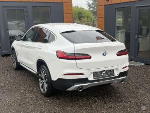 White BMW X4 2020 in Kaunas, with an engine capacity of 2.00 L and mileage of 135 thousand km for 29900 €, photo 6 on AUTOMOTO.COM.LV