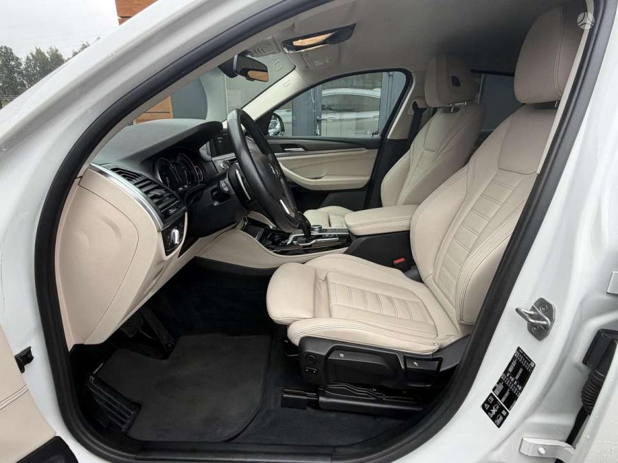 White BMW X4 2020 in Kaunas, with an engine capacity of 2.00 L and mileage of 135 thousand km for 29900 €, photo 16 on AUTOMOTO.COM.LV