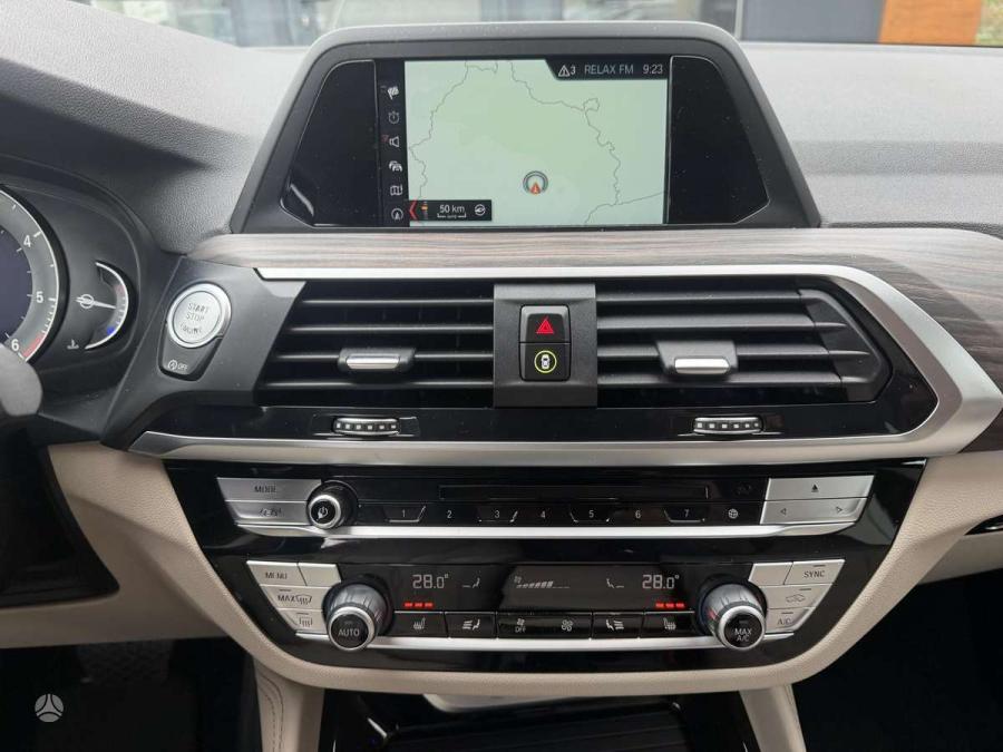 White BMW X4 2020 in Kaunas, with an engine capacity of 2.00 L and mileage of 135 thousand km for 29900 €, photo 25 on AUTOMOTO.COM.LV