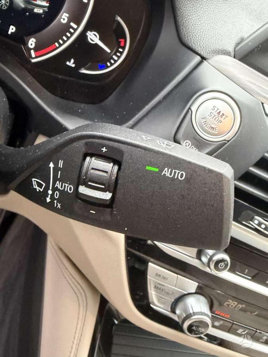 White BMW X4 2020 in Kaunas, with an engine capacity of 2.00 L and mileage of 135 thousand km for 29900 €, photo 42 on AUTOMOTO.COM.LV