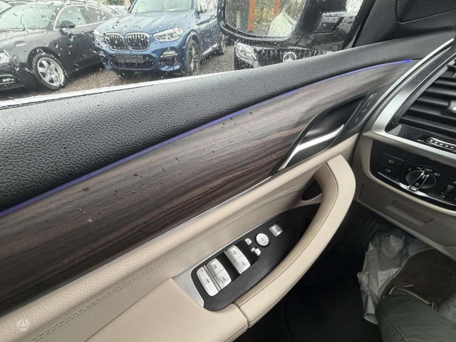 White BMW X4 2020 in Kaunas, with an engine capacity of 2.00 L and mileage of 135 thousand km for 29900 €, photo 43 on AUTOMOTO.COM.LV