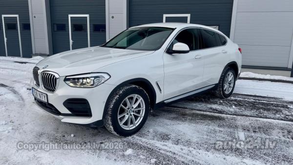Balts BMW X4 2021 Tallina, ar dzinēja tilpumu 2.00 L un nobraukumu 84 tūkst. km par 39800 €, foto 1 vietnē AUTOMOTO.COM.LV