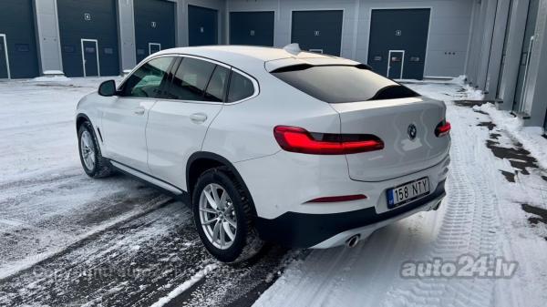 Balts BMW X4 2021 Tallina, ar dzinēja tilpumu 2.00 L un nobraukumu 84 tūkst. km par 39800 €, foto 4 vietnē AUTOMOTO.COM.LV
