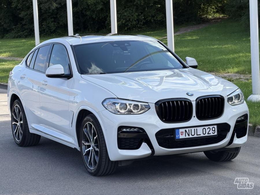 White BMW X4 2021 in Vilnius, with an engine capacity of 2.00 L and mileage of 59 thousand km for 36000 €, photo 4 on AUTOMOTO.COM.LV
