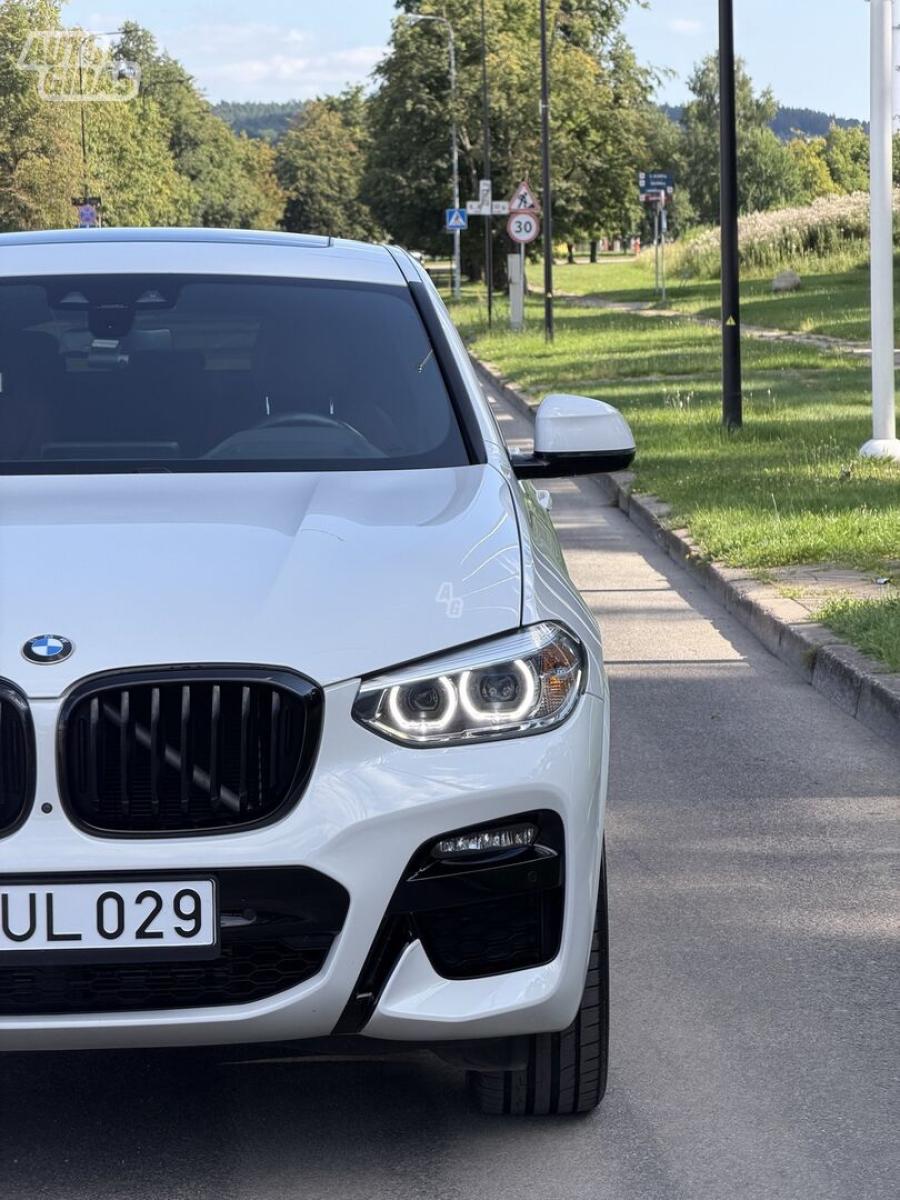 White BMW X4 2021 in Vilnius, with an engine capacity of 2.00 L and mileage of 59 thousand km for 36000 €, photo 6 on AUTOMOTO.COM.LV