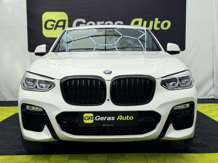 White BMW X4 2021 in Vilnius, with an engine capacity of 2.00 L and mileage of 58 thousand km for 36800 €, photo 3 on AUTOMOTO.COM.LV