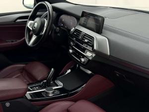 White BMW X4 2021 in Vilnius, with an engine capacity of 2.00 L and mileage of 58 thousand km for 36800 €, photo 16 on AUTOMOTO.COM.LV
