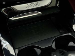 White BMW X4 2021 in Vilnius, with an engine capacity of 2.00 L and mileage of 58 thousand km for 36800 €, photo 24 on AUTOMOTO.COM.LV