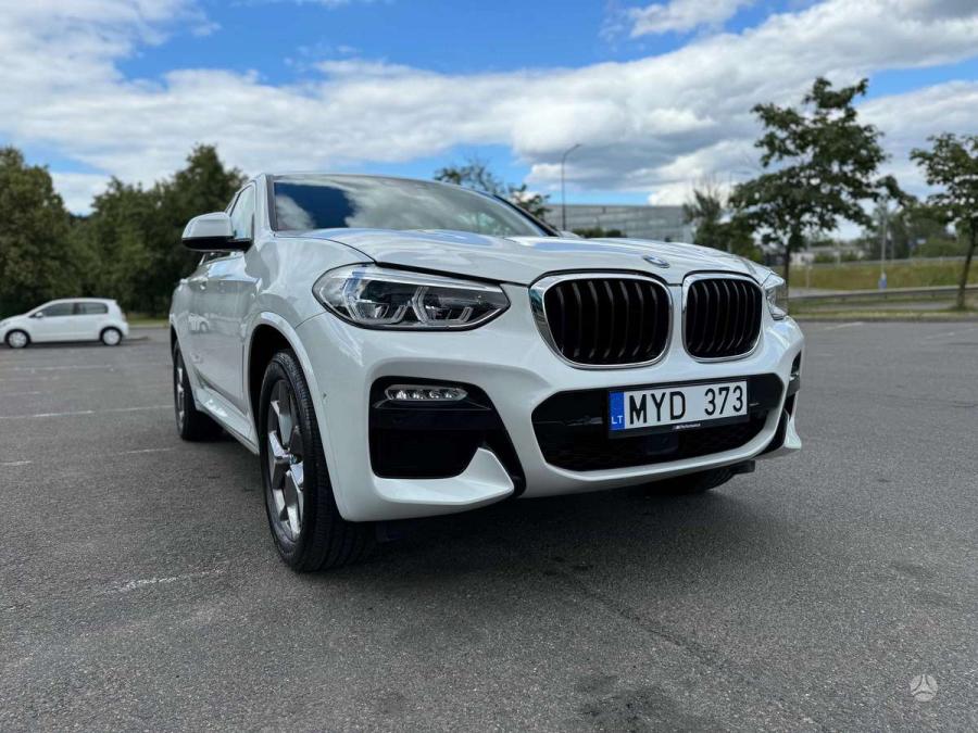Balts BMW X4 2021 Viļņa, ar dzinēja tilpumu 2.00 L un nobraukumu 25 tūkst. km par 35000 €, foto 3 vietnē AUTOMOTO.COM.LV