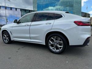 Balts BMW X4 2021 Viļņa, ar dzinēja tilpumu 2.00 L un nobraukumu 25 tūkst. km par 35000 €, foto 15 vietnē AUTOMOTO.COM.LV