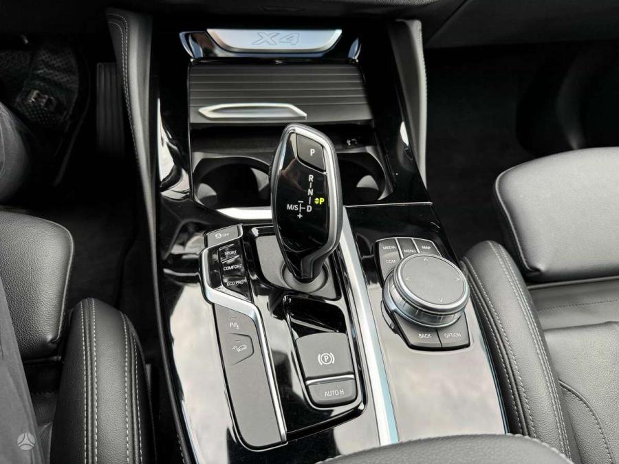Balts BMW X4 2021 Viļņa, ar dzinēja tilpumu 2.00 L un nobraukumu 25 tūkst. km par 35000 €, foto 25 vietnē AUTOMOTO.COM.LV