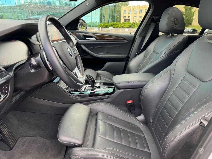 Balts BMW X4 2021 Viļņa, ar dzinēja tilpumu 2.00 L un nobraukumu 25 tūkst. km par 35000 €, foto 27 vietnē AUTOMOTO.COM.LV