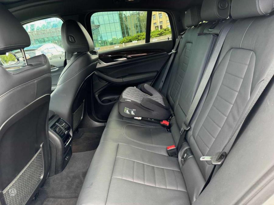 Balts BMW X4 2021 Viļņa, ar dzinēja tilpumu 2.00 L un nobraukumu 25 tūkst. km par 35000 €, foto 29 vietnē AUTOMOTO.COM.LV