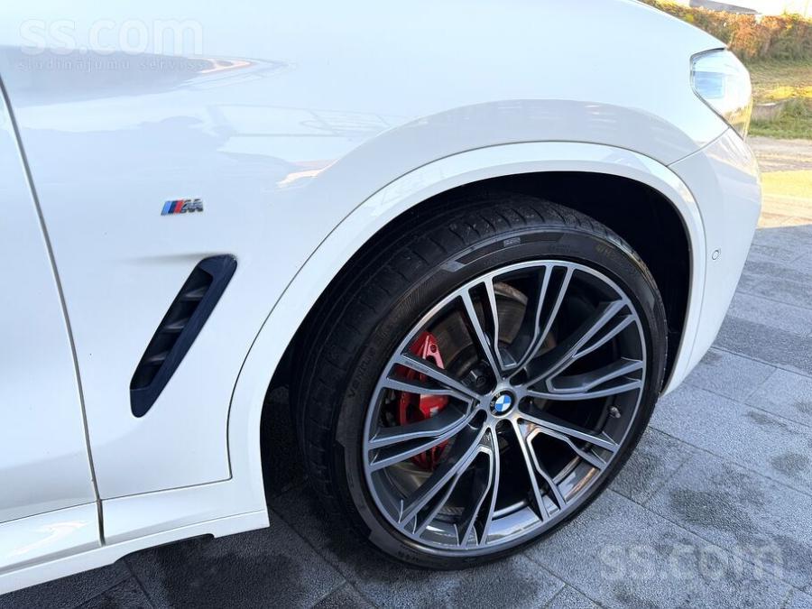 White BMW X4 2021 in Riga, with an engine capacity of 3.00 L and mileage of 80 thousand km for 35300 €, photo 16 on AUTOMOTO.COM.LV