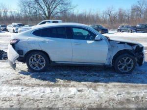 White BMW X4 2022 in Klaipeda, with an engine capacity of 2.00 L and mileage of 39 thousand km for 20000 €, photo 14 on AUTOMOTO.COM.LV