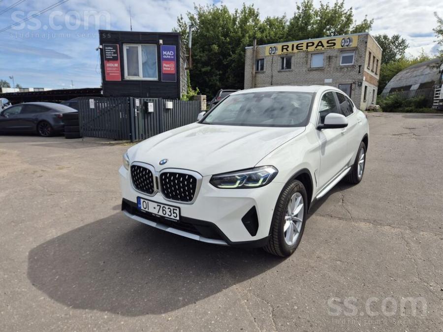 Balts BMW X4 2022 Rīga, ar dzinēja tilpumu 2.00 L un nobraukumu 144 tūkst. km par 34990 €, foto 1 vietnē AUTOMOTO.COM.LV