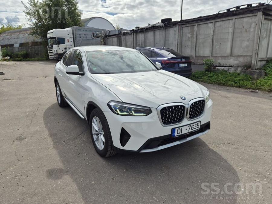 Balts BMW X4 2022 Rīga, ar dzinēja tilpumu 2.00 L un nobraukumu 144 tūkst. km par 34990 €, foto 3 vietnē AUTOMOTO.COM.LV