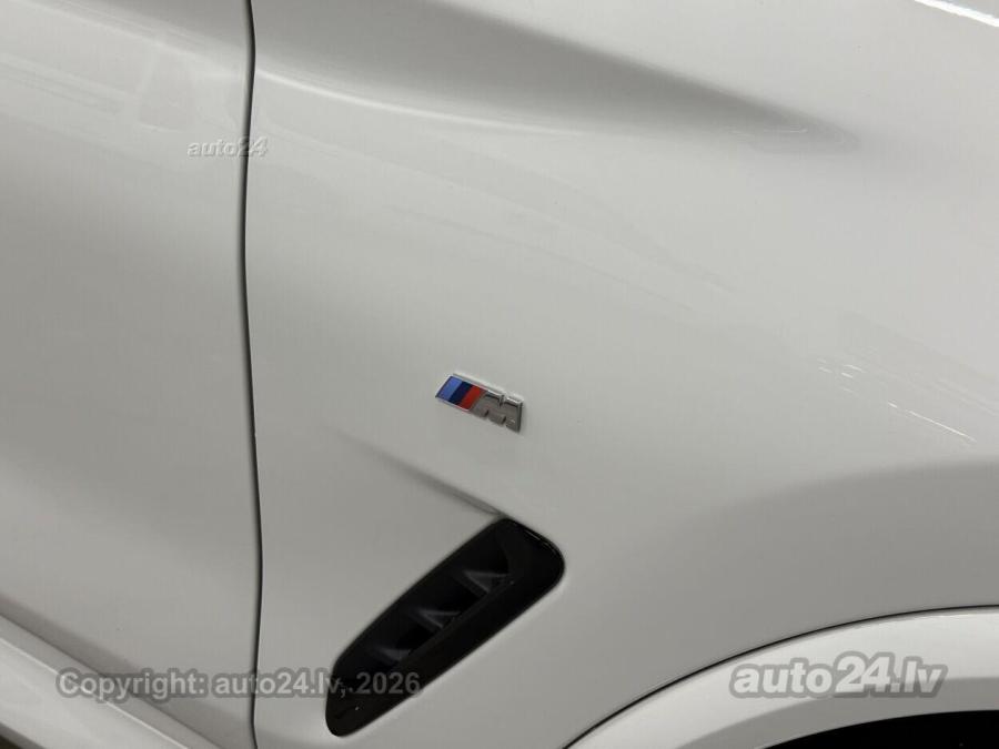 Balts BMW X4 2024 Tallina, ar dzinēja tilpumu 3.00 L un nobraukumu 19 tūkst. km par 60995 €, foto 5 vietnē AUTOMOTO.COM.LV