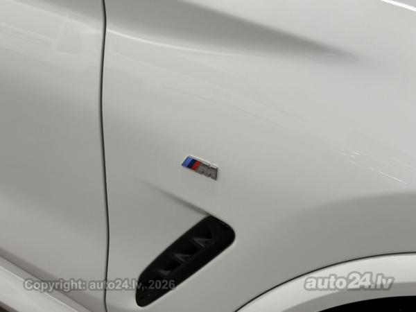 Balts BMW X4 2024 Tallina, ar dzinēja tilpumu 3.00 L un nobraukumu 19 tūkst. km par 57995 €, foto 5 vietnē AUTOMOTO.COM.LV