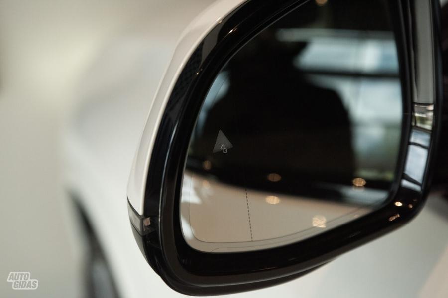 White BMW X4 2024 in Kaunas, with an engine capacity of 3.00 L and mileage of 82 thousand km for 51441 €, photo 11 on AUTOMOTO.COM.LV