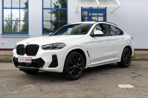 White BMW X4 2024 in Vilnius, with an engine capacity of 2.99 L and mileage of 37 thousand km for 54900 €, photo 6 on AUTOMOTO.COM.LV