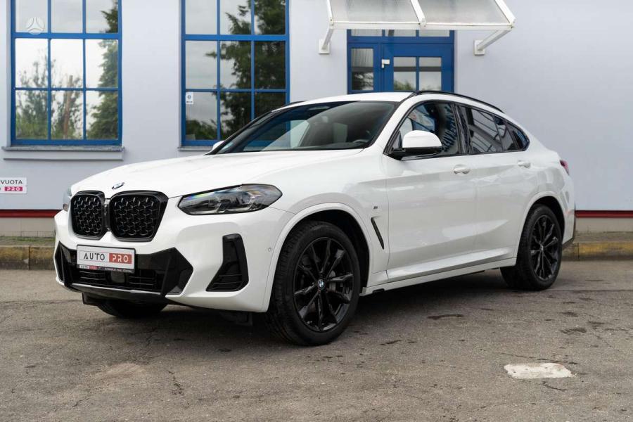 White BMW X4 2024 in Vilnius, with an engine capacity of 2.99 L and mileage of 37 thousand km for 54900 €, photo 6 on AUTOMOTO.COM.LV