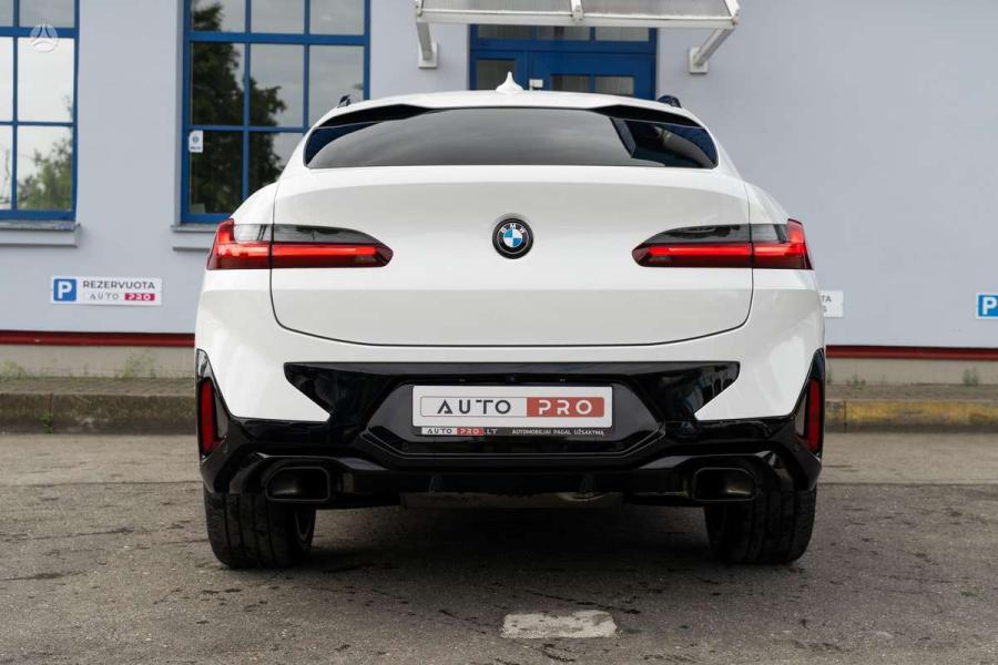 White BMW X4 2024 in Vilnius, with an engine capacity of 2.99 L and mileage of 37 thousand km for 54900 €, photo 10 on AUTOMOTO.COM.LV
