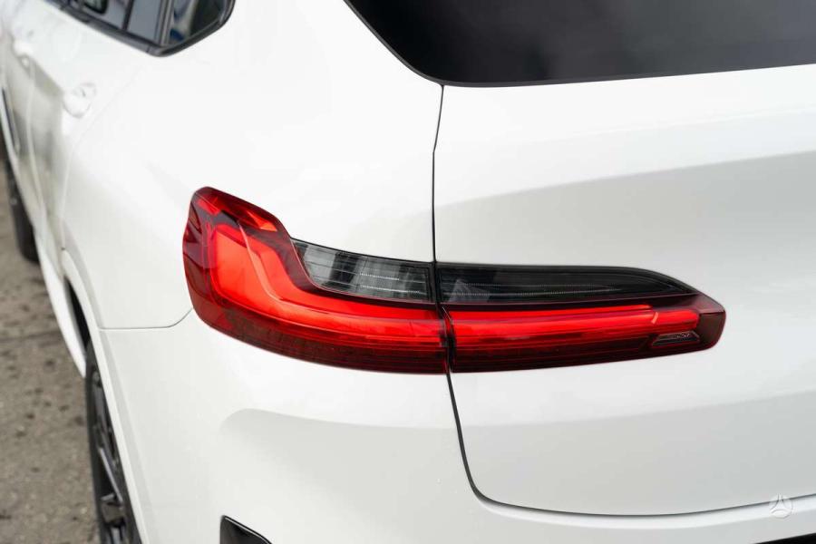 White BMW X4 2024 in Vilnius, with an engine capacity of 2.99 L and mileage of 37 thousand km for 54900 €, photo 13 on AUTOMOTO.COM.LV