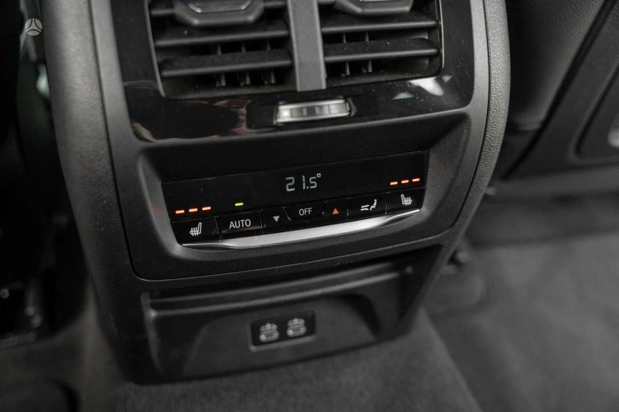 White BMW X4 2024 in Vilnius, with an engine capacity of 2.99 L and mileage of 37 thousand km for 54900 €, photo 38 on AUTOMOTO.COM.LV