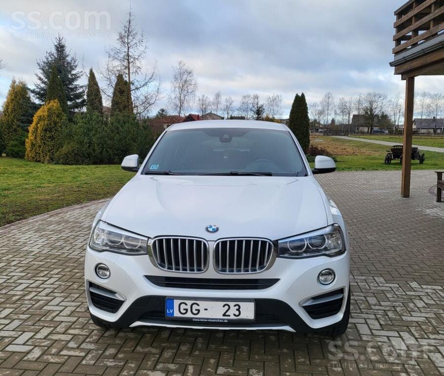 White BMW X4 2014 in Saldus, with an engine capacity of 2.00 L and mileage of 140 thousand km for 18215 €, photo 2 on AUTOMOTO.COM.LV