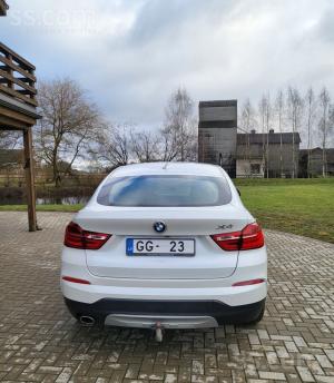 White BMW X4 2014 in Saldus, with an engine capacity of 2.00 L and mileage of 140 thousand km for 18215 €, photo 3 on AUTOMOTO.COM.LV