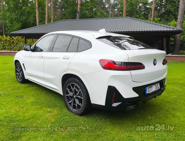 Balts BMW X4 2021 Tallina, ar dzinēja tilpumu 2.00 L un nobraukumu 138 tūkst. km par 45900 €, foto 5 vietnē AUTOMOTO.COM.LV