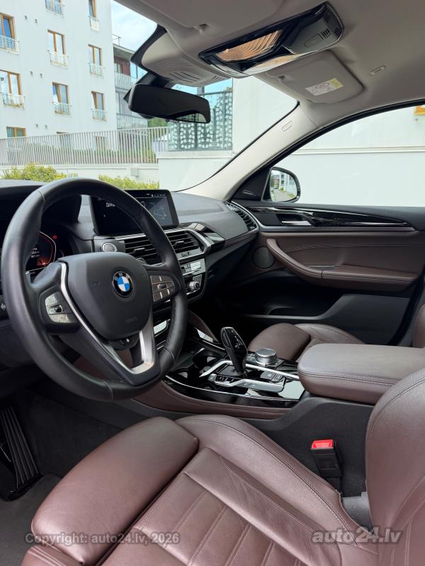 White BMW X4 2020 in Tallinn, with an engine capacity of 2.00 L and mileage of 49 thousand km for 37990 €, photo 10 on AUTOMOTO.COM.LV