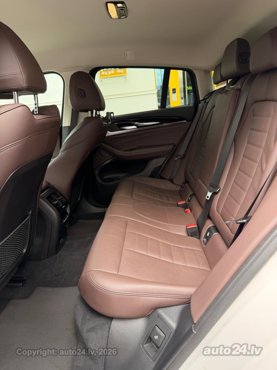 Balts BMW X4 2020 Tallina, ar dzinēja tilpumu 2.00 L un nobraukumu 49 tūkst. km par 37990 €, foto 15 vietnē AUTOMOTO.COM.LV