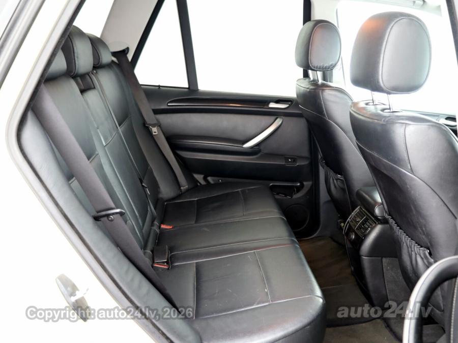Smilšu krāsa BMW X5 2003 Tallina, ar dzinēja tilpumu 2.90 L un nobraukumu 318 tūkst. km par 2699 €, foto 8 vietnē AUTOMOTO.COM.LV