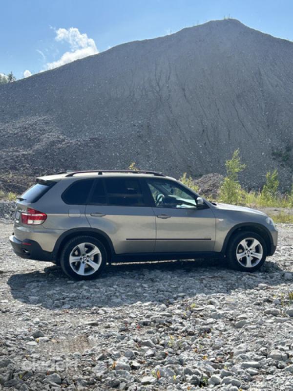 Smilšu krāsa BMW X5 2008 Jehvi, ar dzinēja tilpumu 0.21 L un nobraukumu 297 tūkst. km par 10500 €, foto 1 vietnē AUTOMOTO.COM.LV