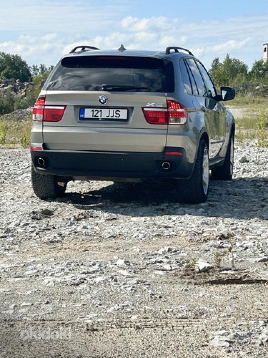 Smilšu krāsa BMW X5 2008 Jehvi, ar dzinēja tilpumu 0.21 L un nobraukumu 297 tūkst. km par 10500 €, foto 8 vietnē AUTOMOTO.COM.LV
