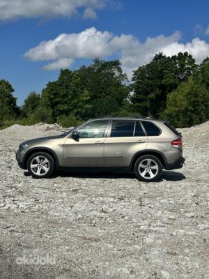 Smilšu krāsa BMW X5 2008 Jehvi, ar dzinēja tilpumu 0.21 L un nobraukumu 297 tūkst. km par 10500 €, foto 10 vietnē AUTOMOTO.COM.LV